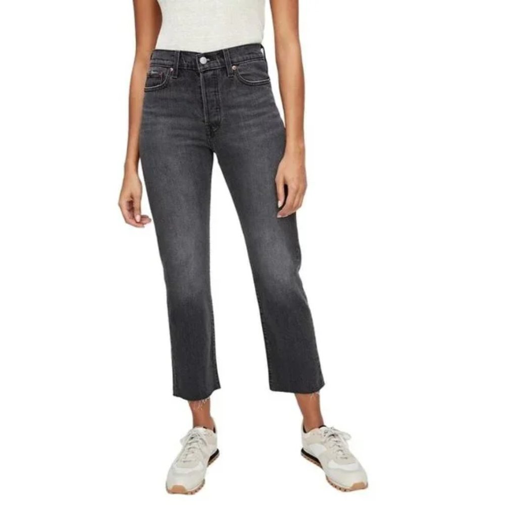Levi's Wedgie Jeans Washed Black Undone Raw Hem - Gem